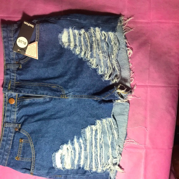 Boohoo | Shorts | Blue Jean Ripped Shorts Size 2 | Poshmark